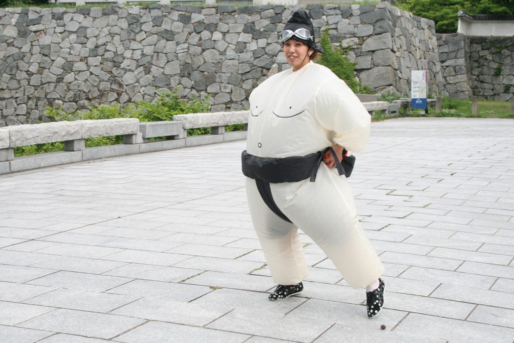Sumo Suit Fun Run in the Center of Fukuoka | Fukuoka Now